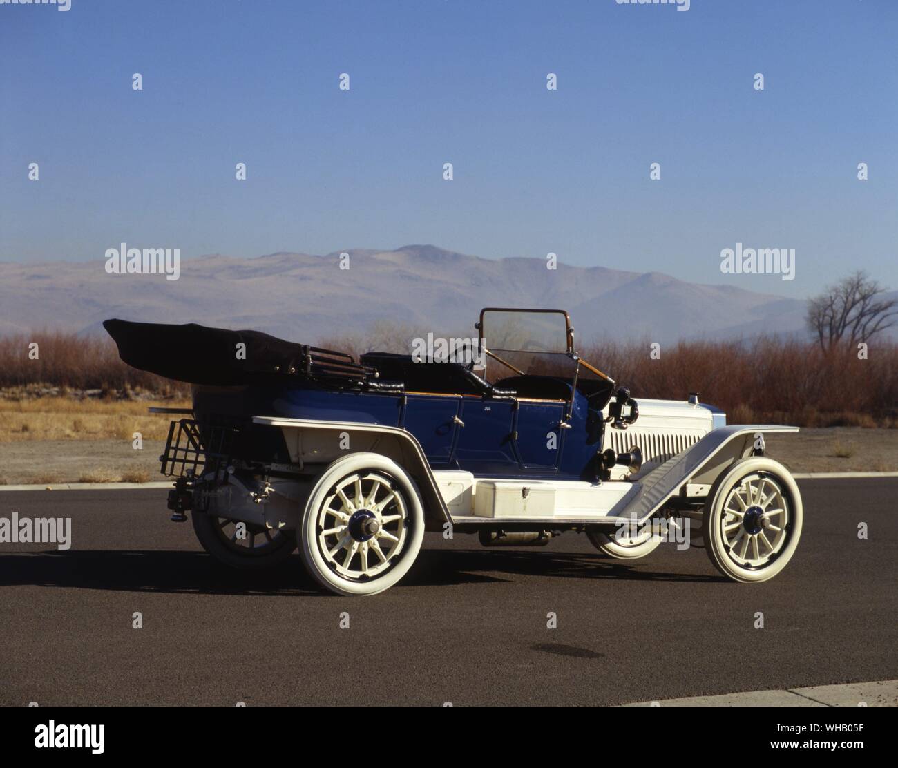 Transport Road 1916. Lozier Model 84 Tourer Stock Photo - Alamy