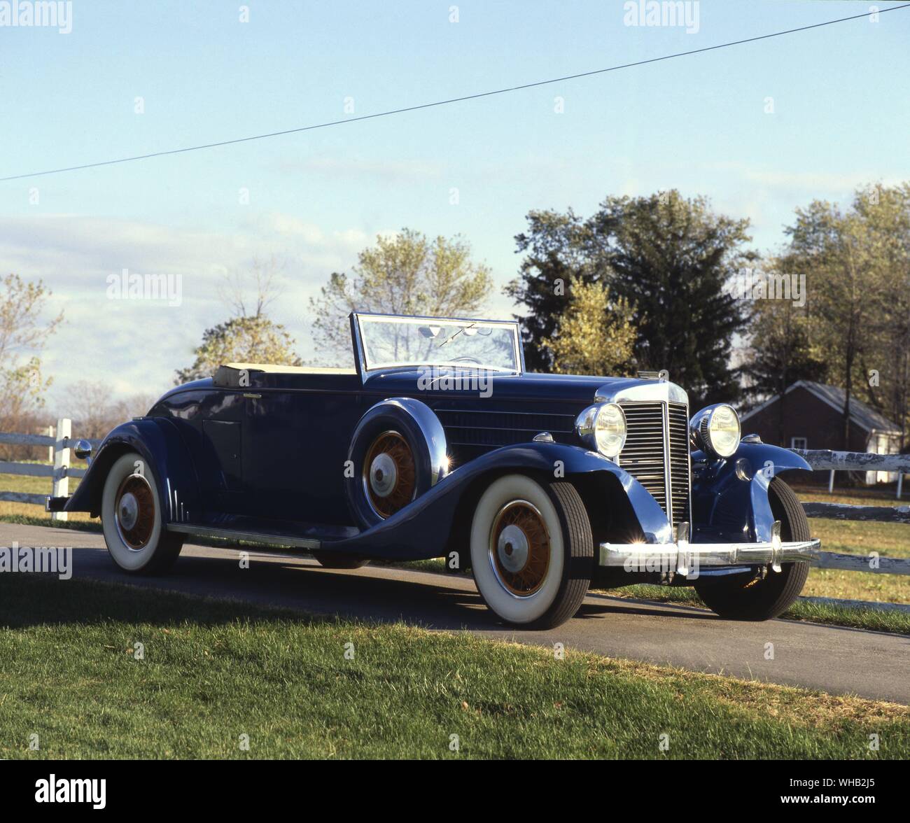 1933 Marmon convertible coupe. Transport Road 1933 Stock Photo - Alamy