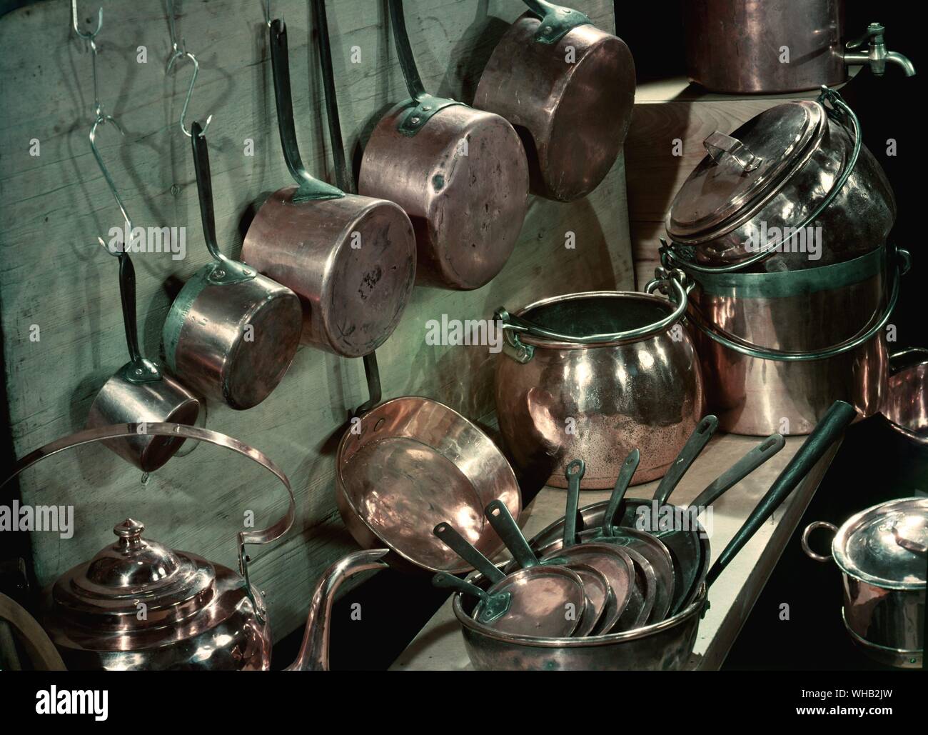 Copper hi-res stock photography and images - Alamy