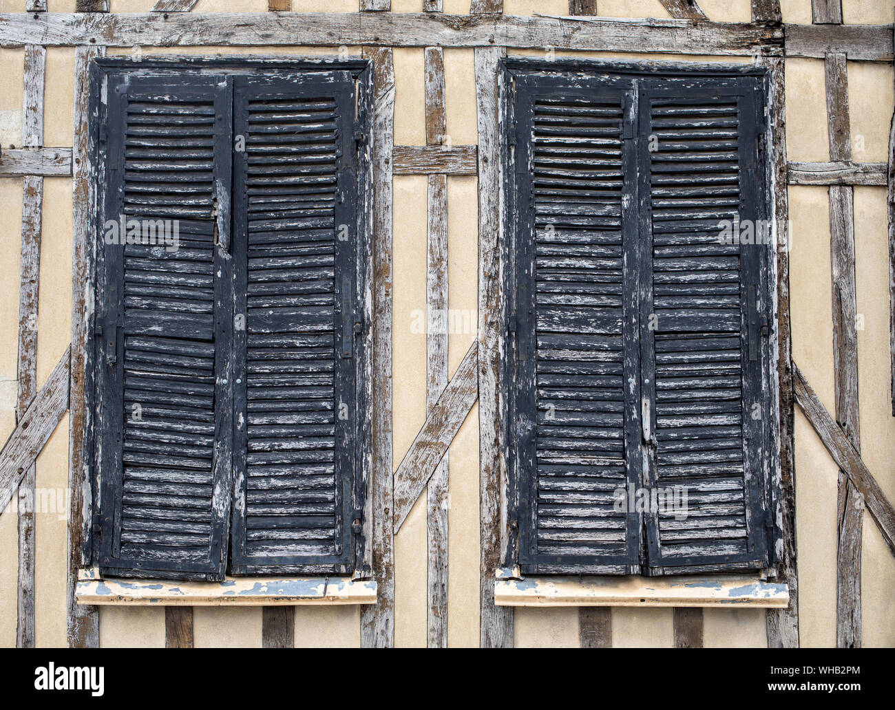 Ancient half-timbered buildings in Troyes. Aube, Champagne-Ardenne ...
