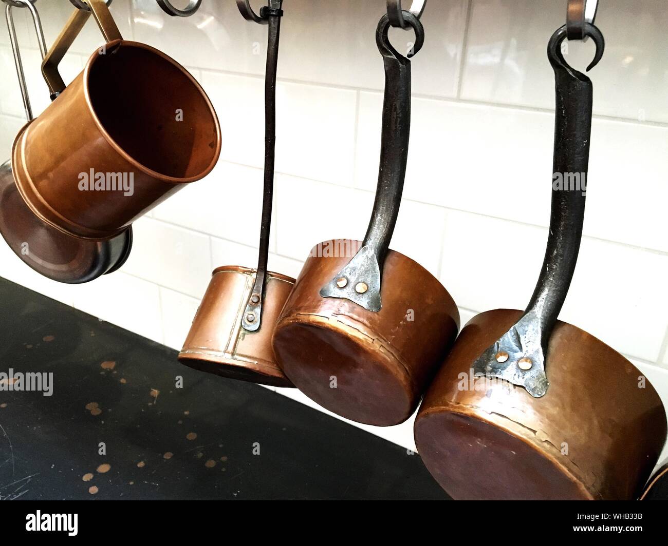 Restaurant utensils hi-res stock photography and images - Alamy