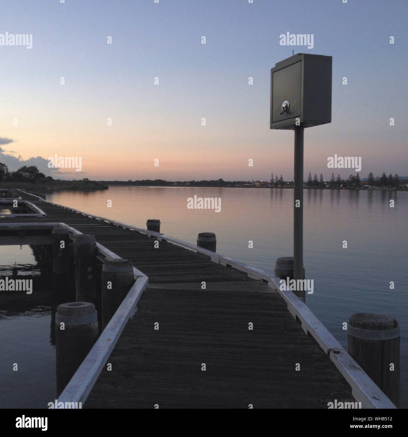 Box metal wood hi-res stock photography and images - Alamy