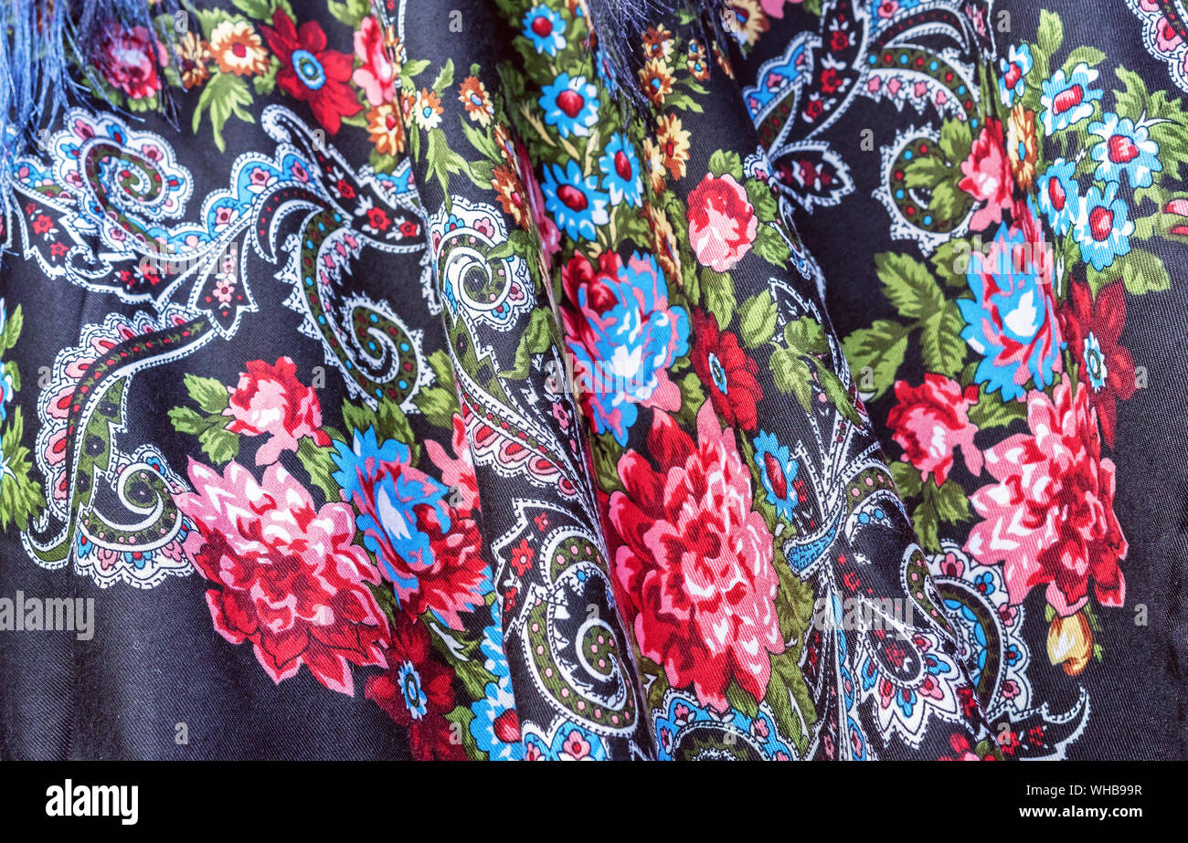 Russian national russian shawl hi-res stock photography and images - Alamy