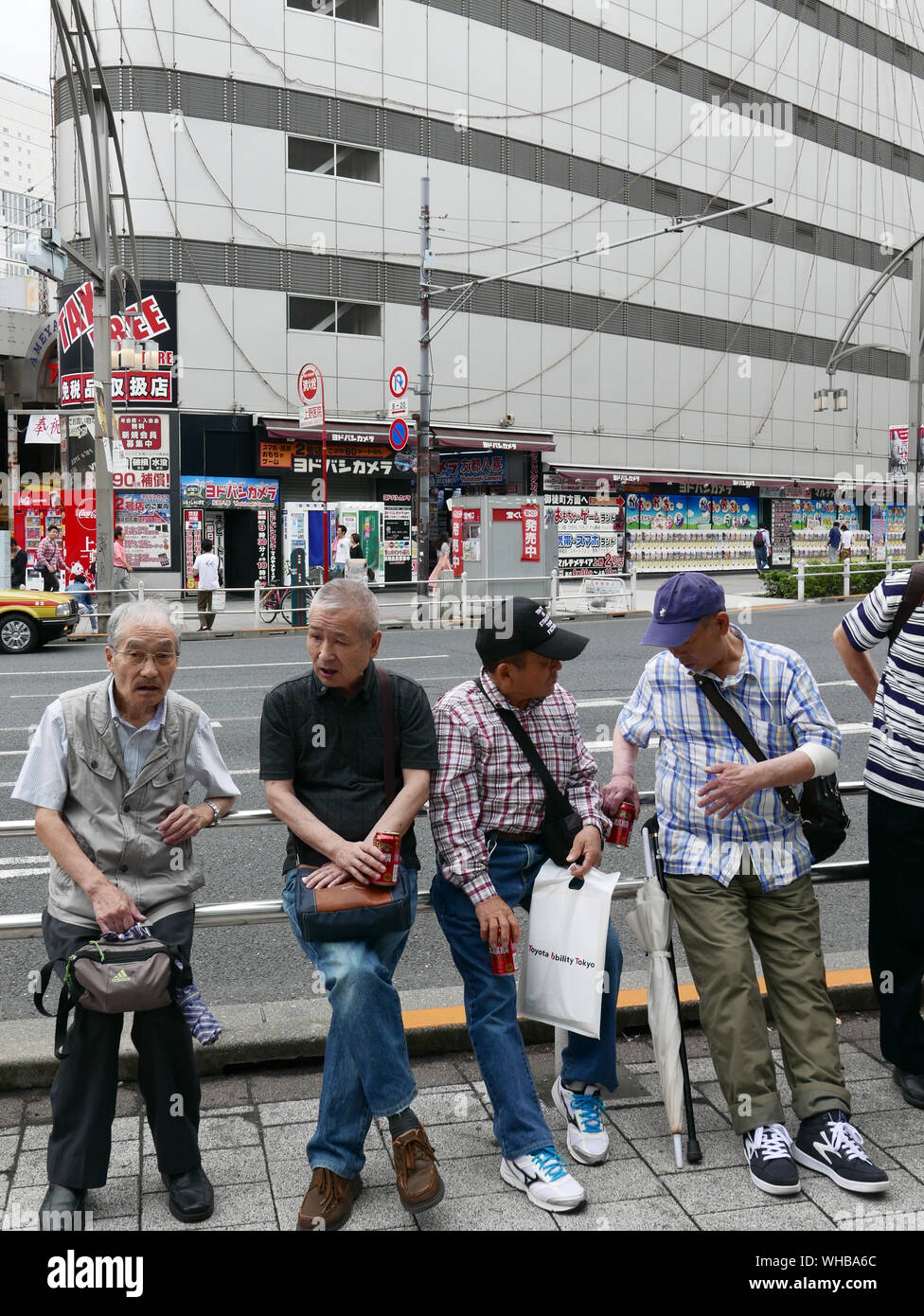 Retirement men hi-res stock photography and images - Alamy