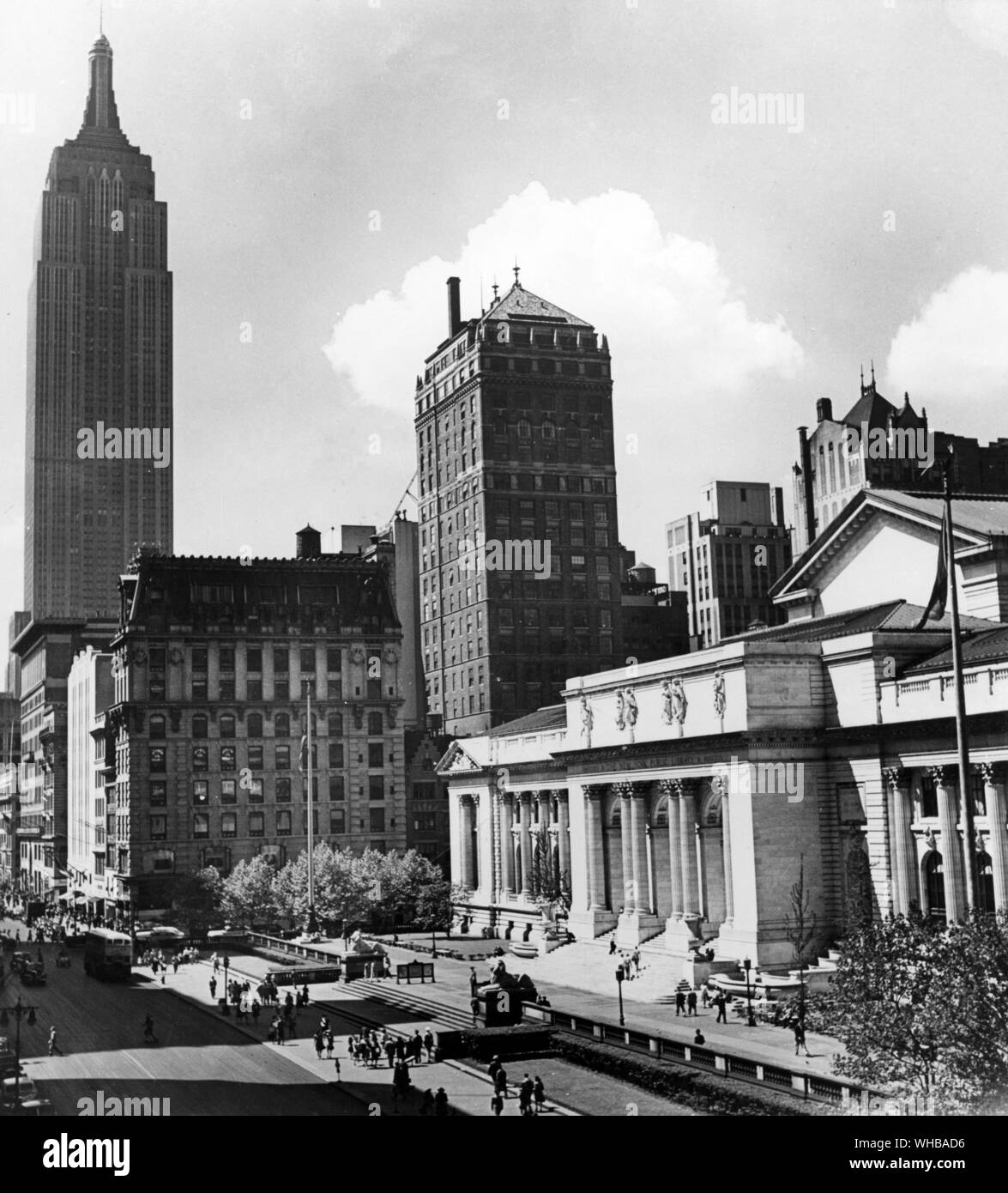 The New York Public Library exterior Stock Photo - Alamy