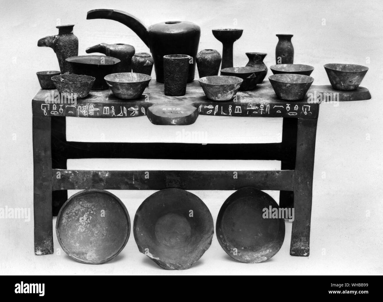 Copper vessels hi-res stock photography and images - Alamy
