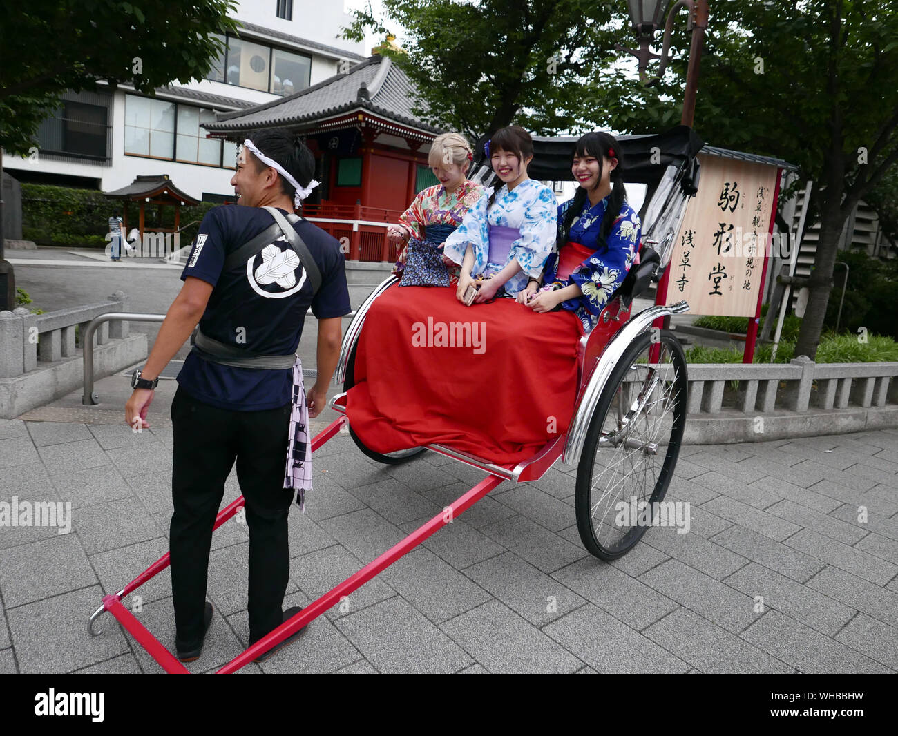 JAPAN - photo by Sean Sprague Asakusa, Tokyo. Rickshaw pulling tourists ...