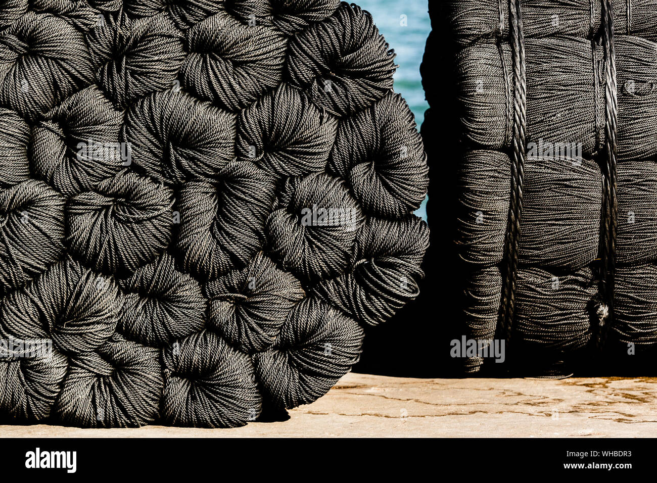 Rope and beach hi-res stock photography and images - Alamy