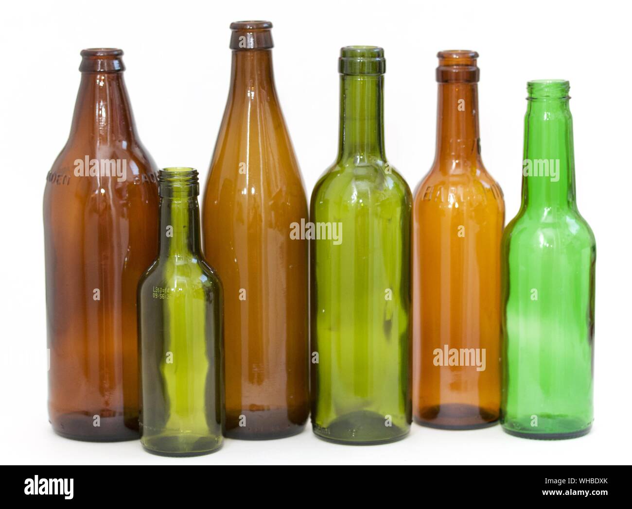Empty bottles hi-res stock photography and images - Alamy