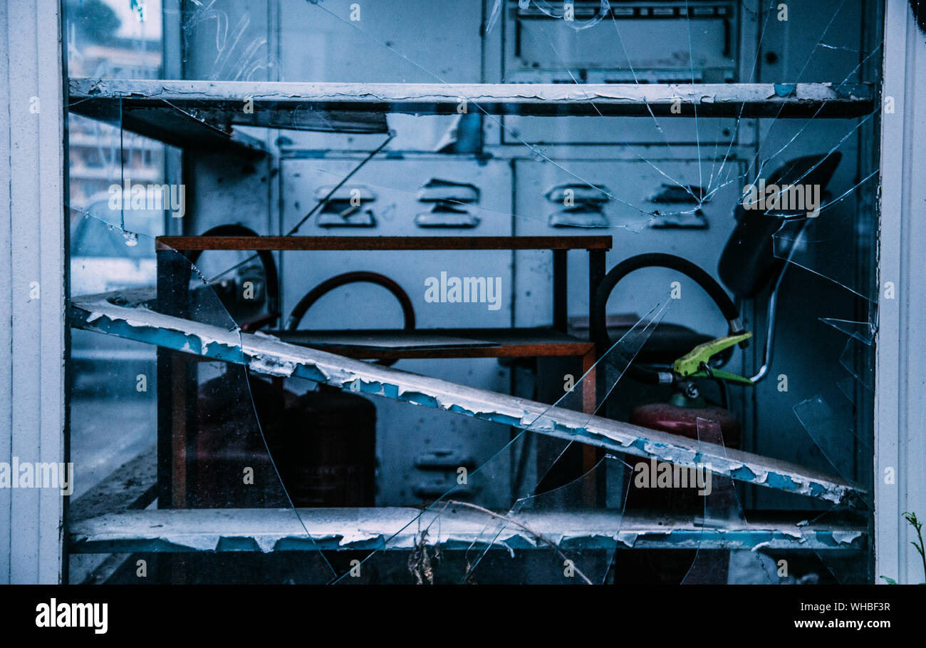Broken Machinery High Resolution Stock Photography and Images - Alamy