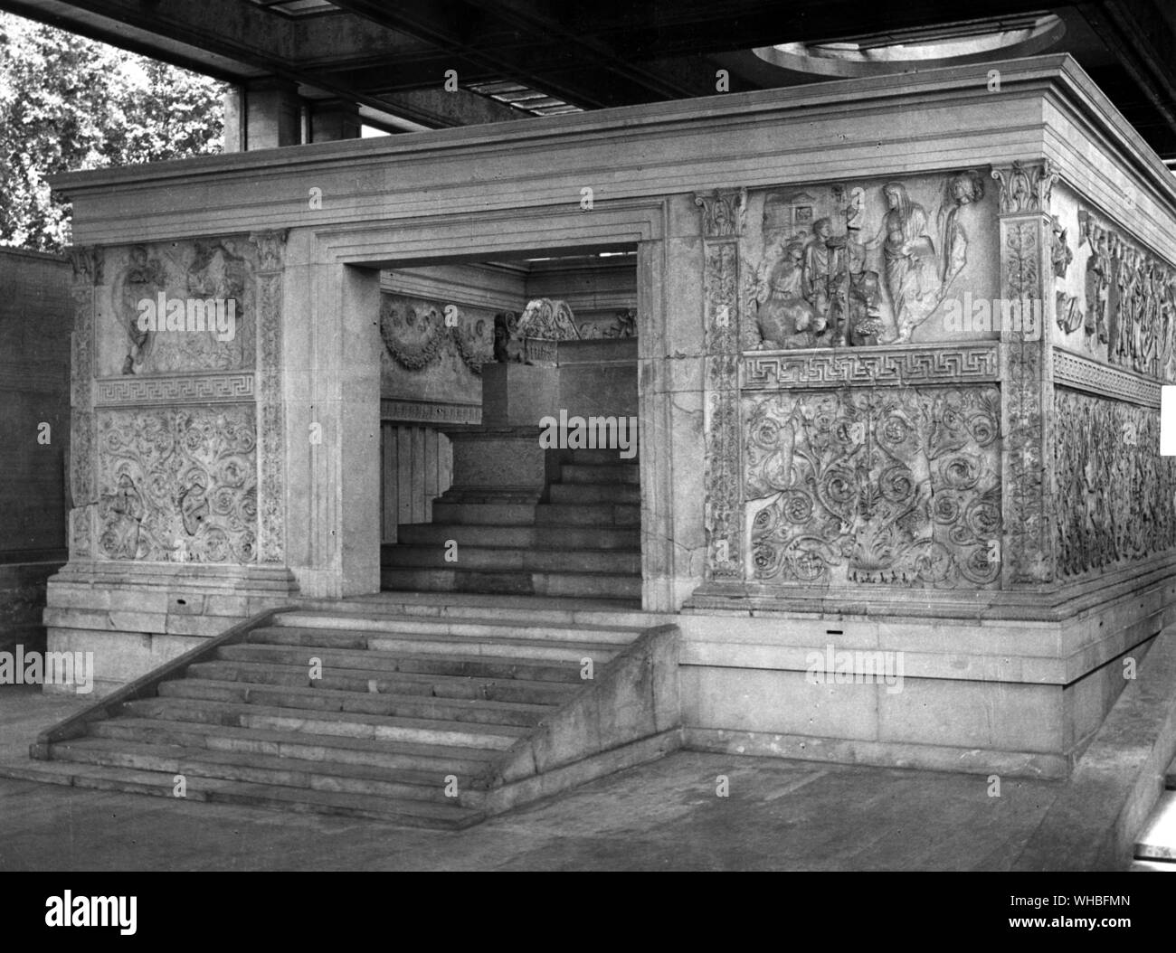 Ara pacis altar of augustan peace hi-res stock photography and images ...