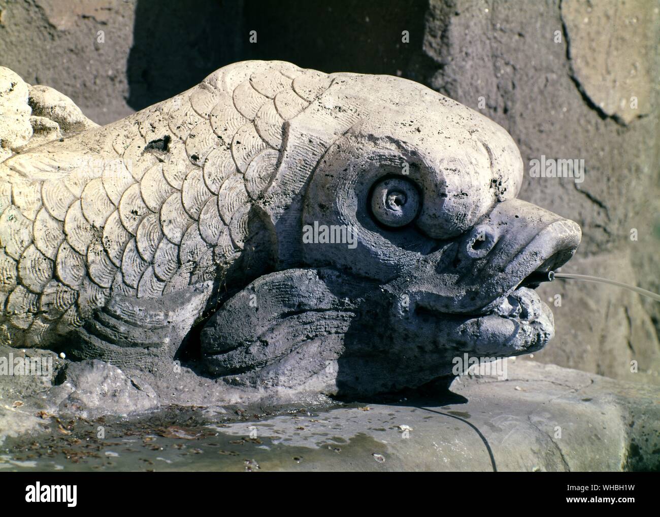 Fish sculpture detail hi-res stock photography and images - Alamy