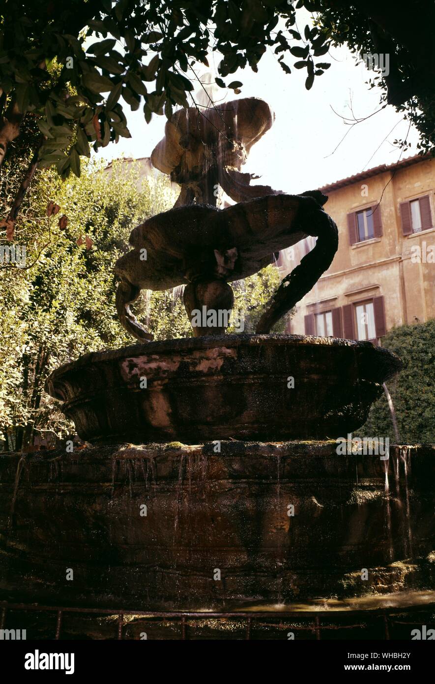 Fountain in the Palazzo Orsini , Rome , Italy Stock Photo - Alamy
