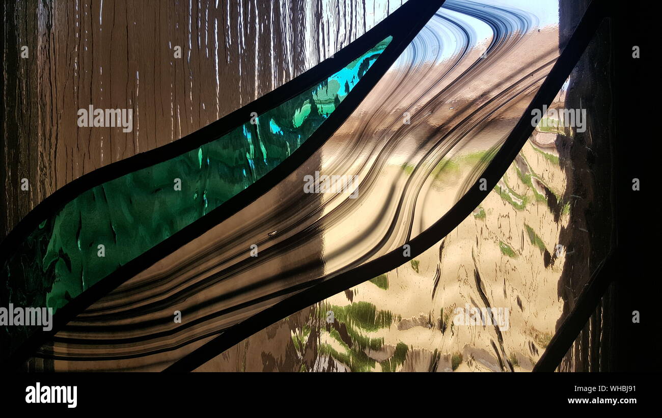 Image distorted by glass hi-res stock photography and images - Alamy