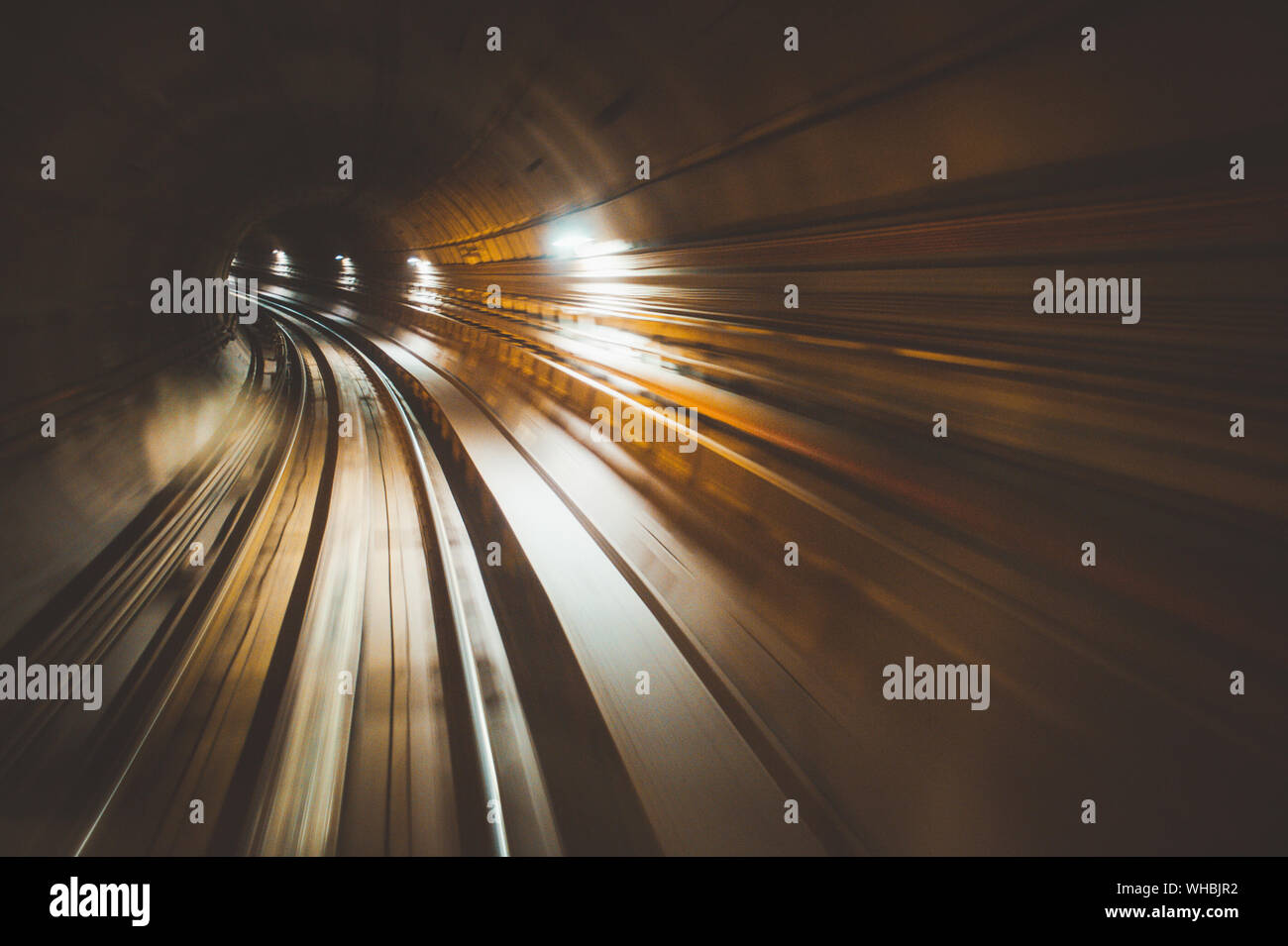 Subway tunnel light hi-res stock photography and images - Alamy