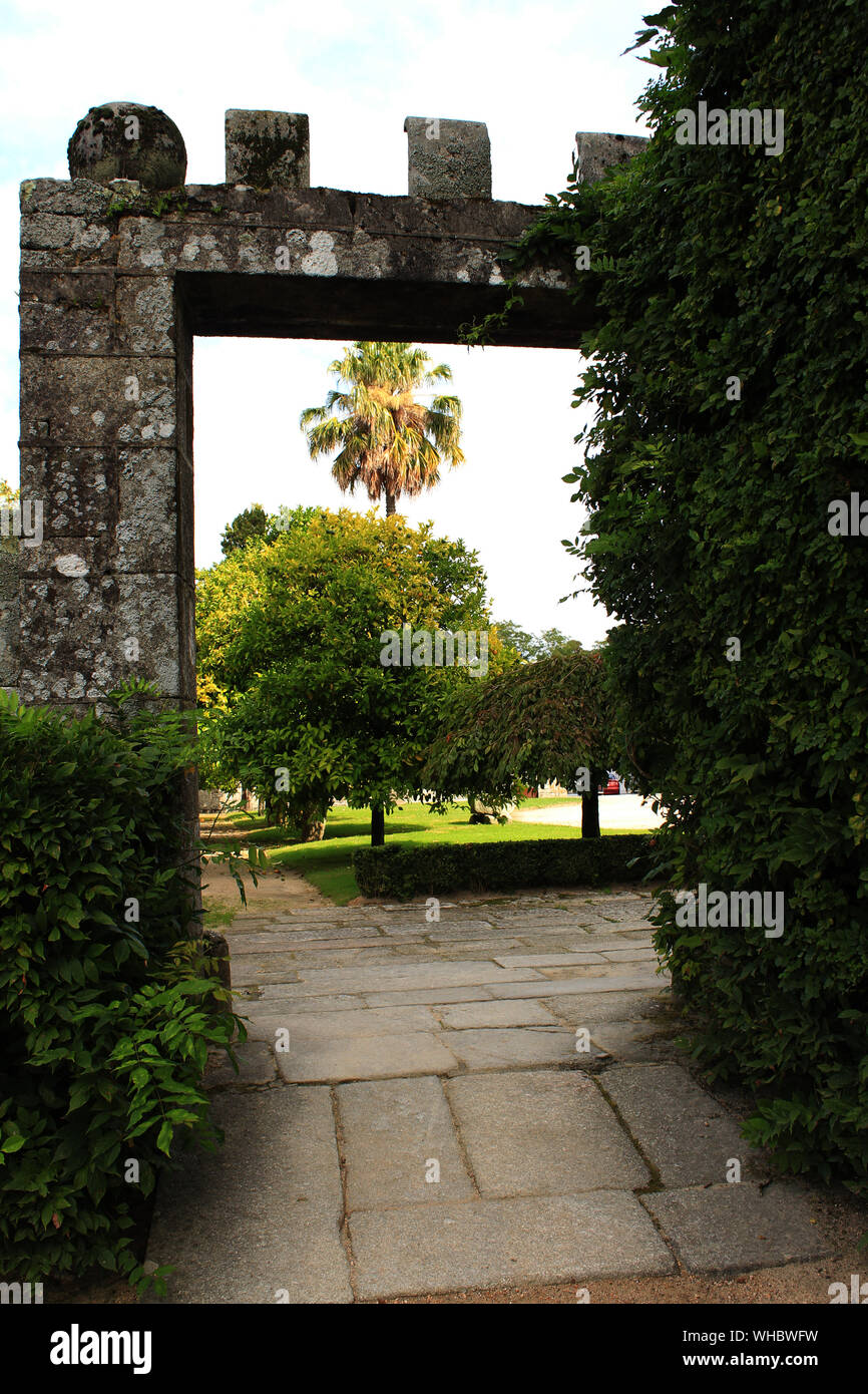 Trees by entrance hi-res stock photography and images - Alamy