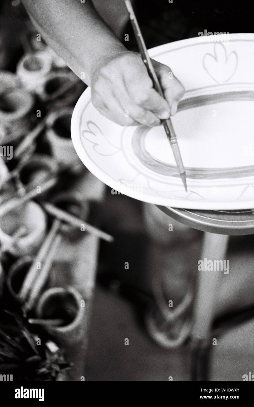 Plate painter hi-res stock photography and images - Alamy
