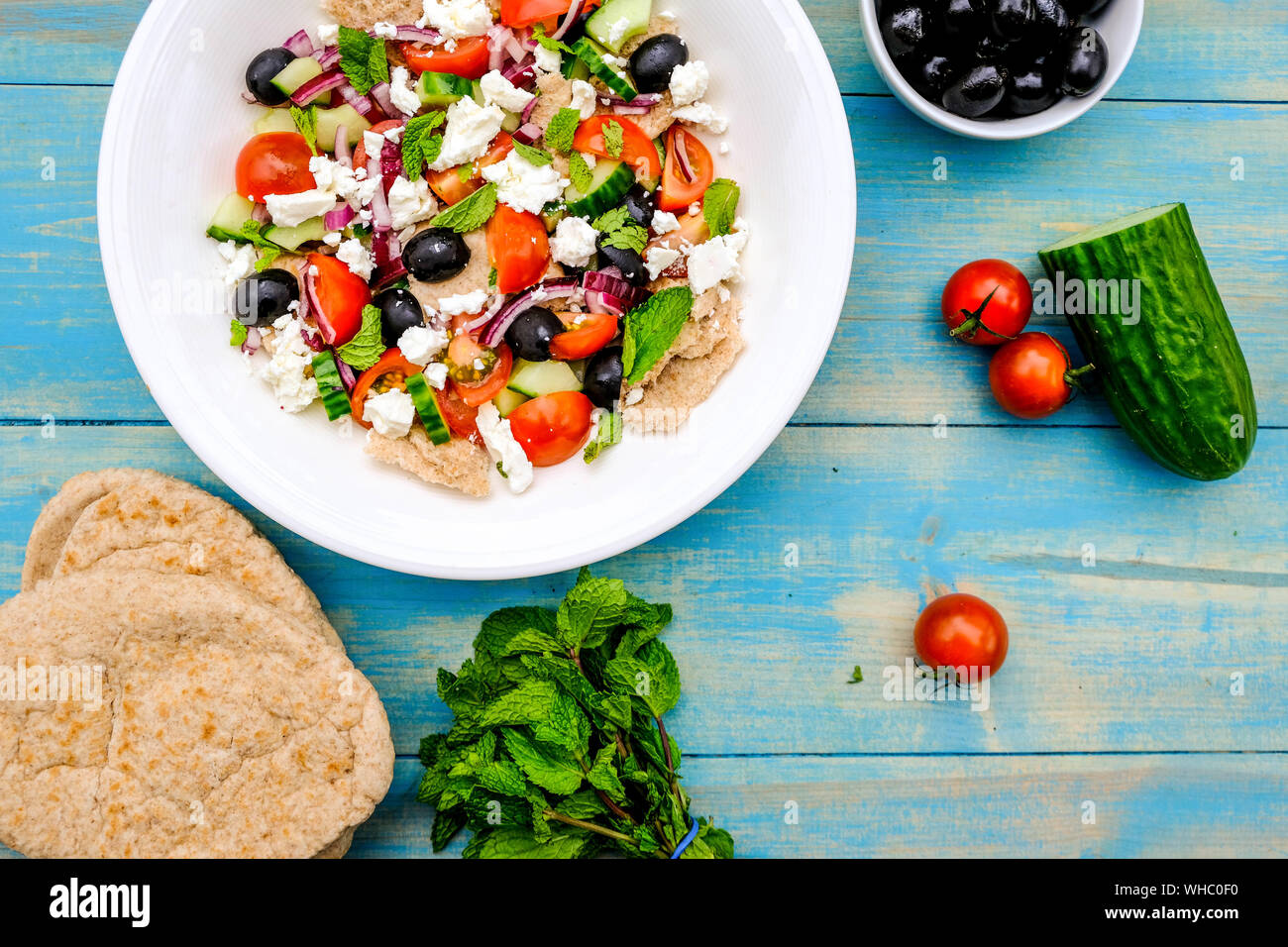 Wholemeal pitta bread hi-res stock photography and images - Alamy