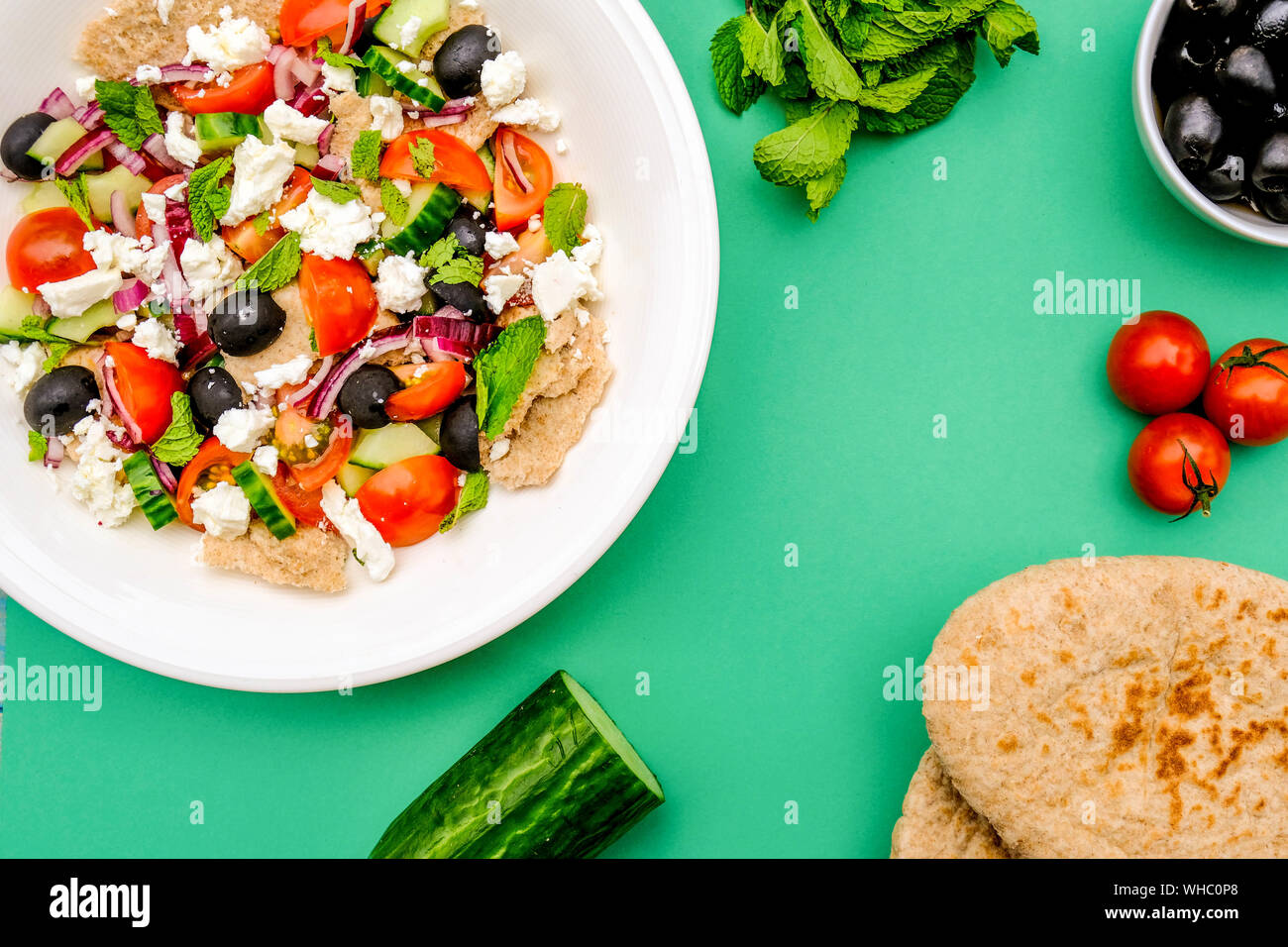 Wholemeal pitta bread hi-res stock photography and images - Alamy