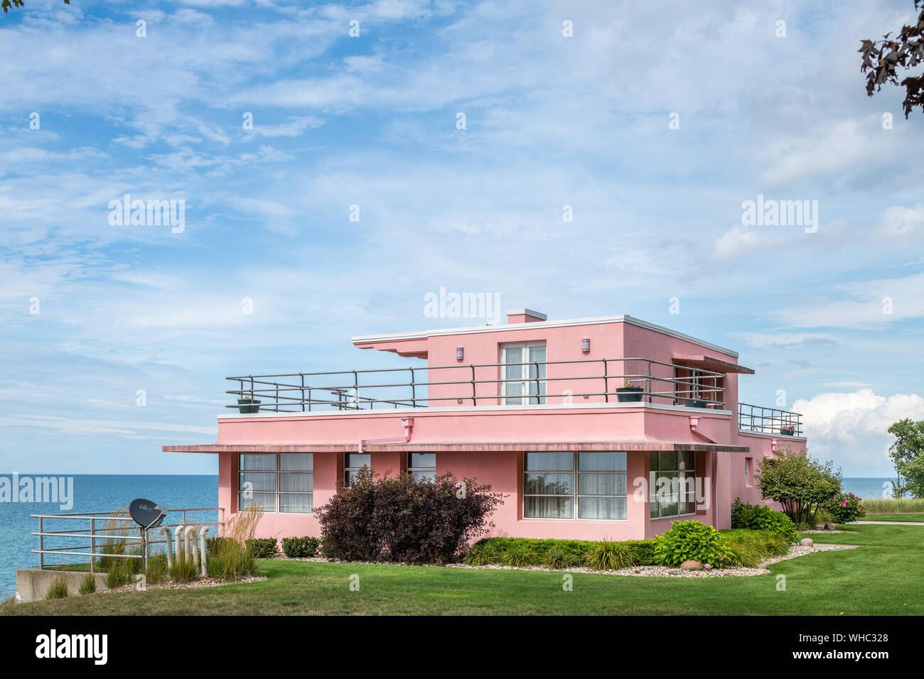 Florida Tropical House - 1933 World's Fair House in Beverly Shores ...