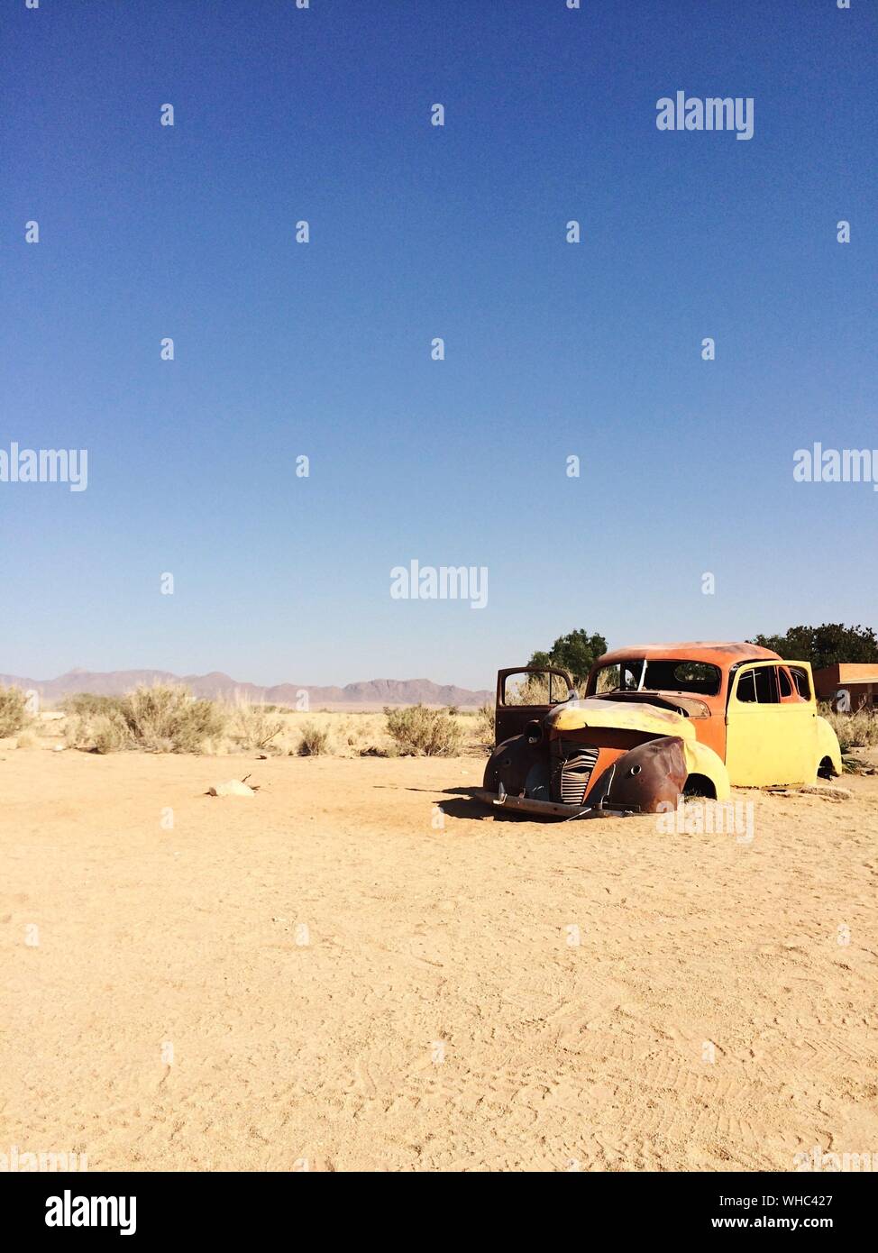 Car in bad condition hi-res stock photography and images - Alamy