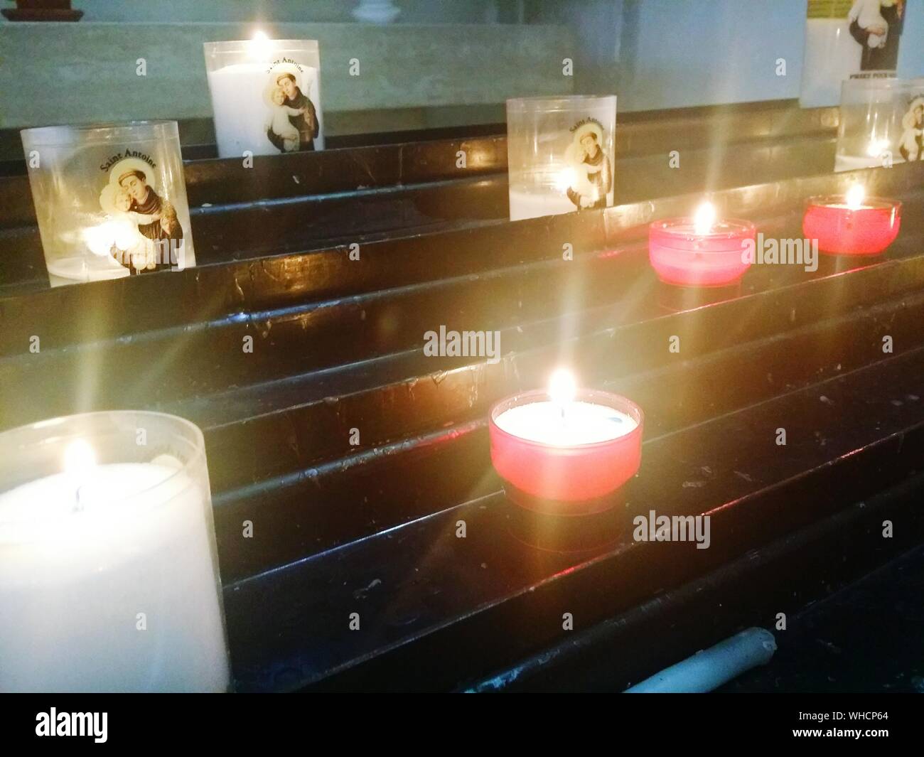 Church altar light hi-res stock photography and images - Alamy