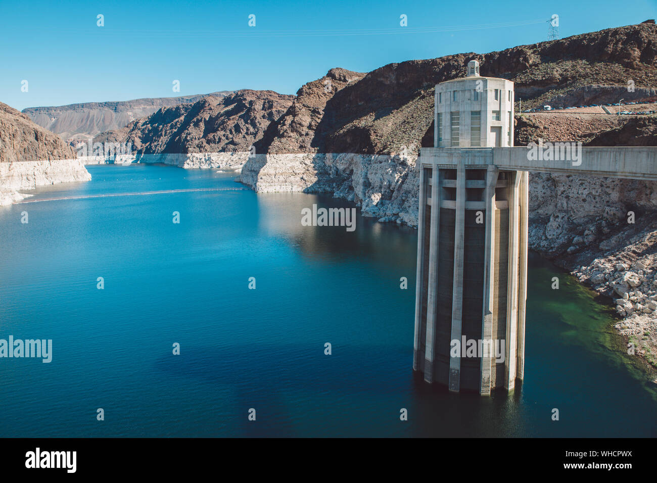 Dam structure hi-res stock photography and images - Alamy