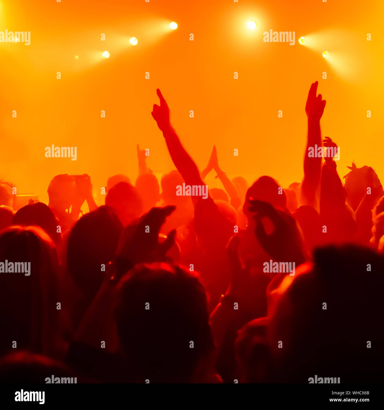 Pop group and concert hi-res stock photography and images - Alamy