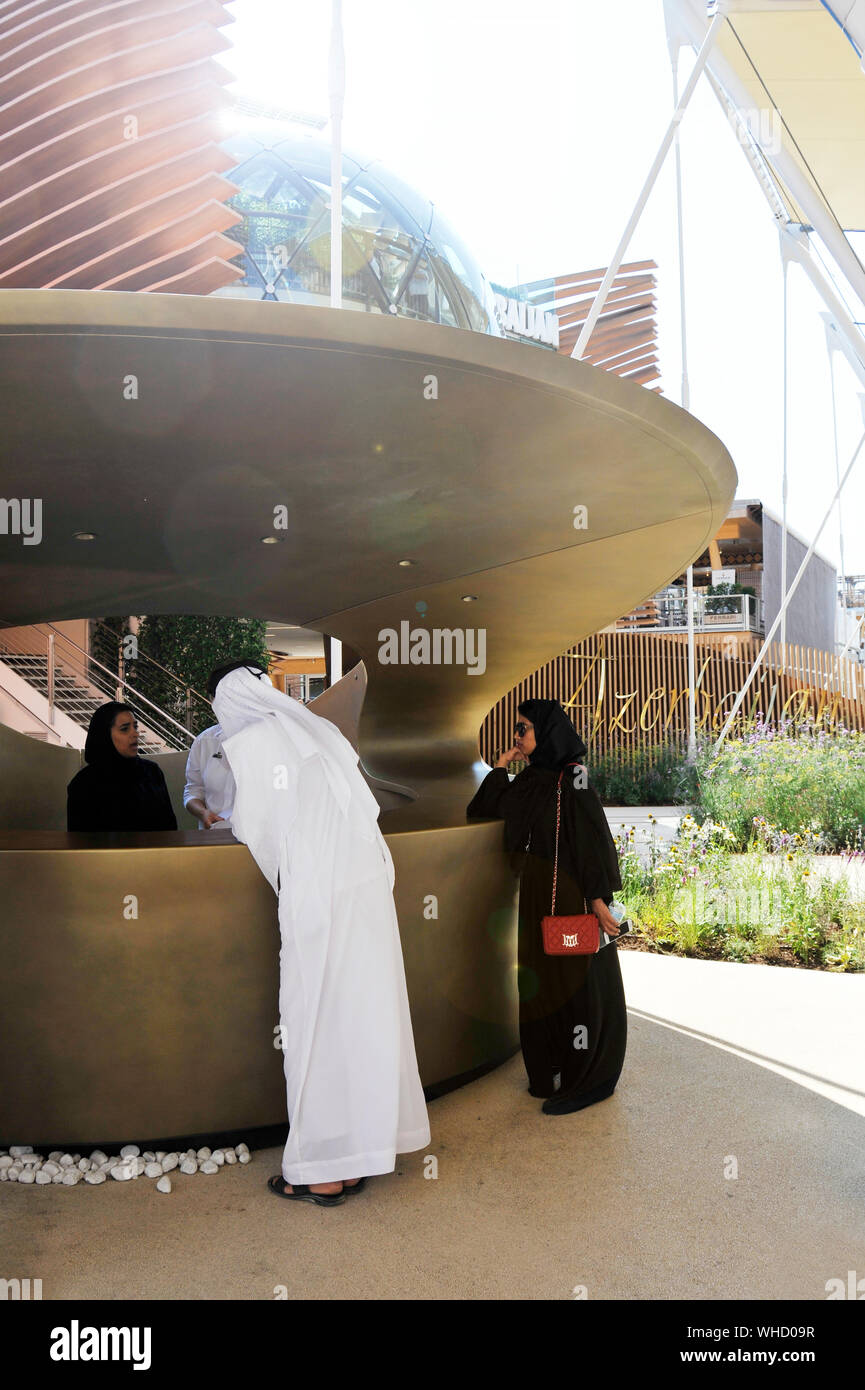 Arabic marriage hi-res stock photography and images - Alamy