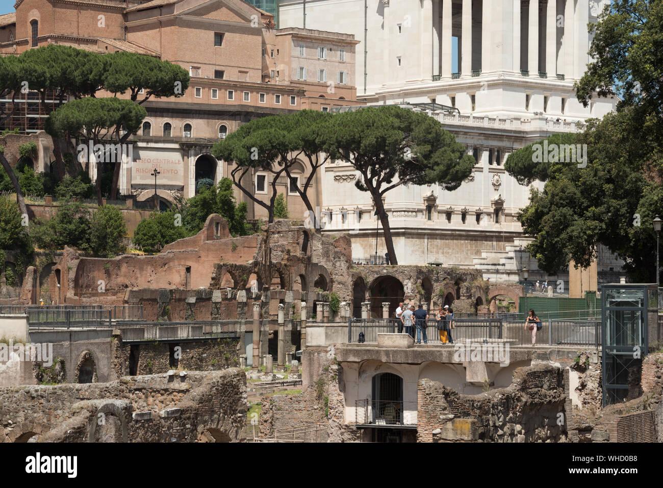 Eastern slope hi-res stock photography and images - Alamy
