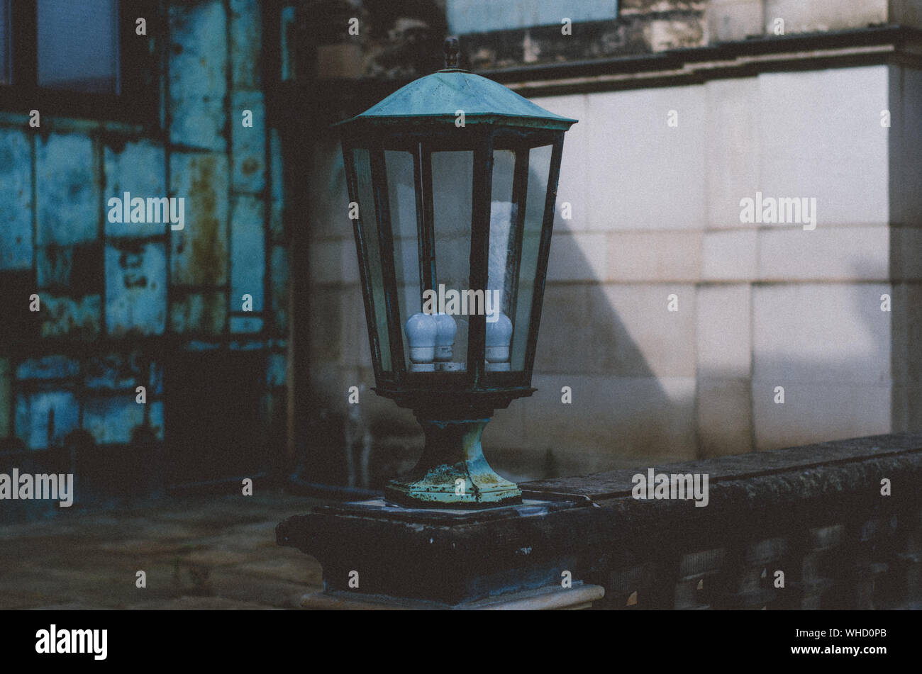 Outside home hi-res stock photography and images - Alamy