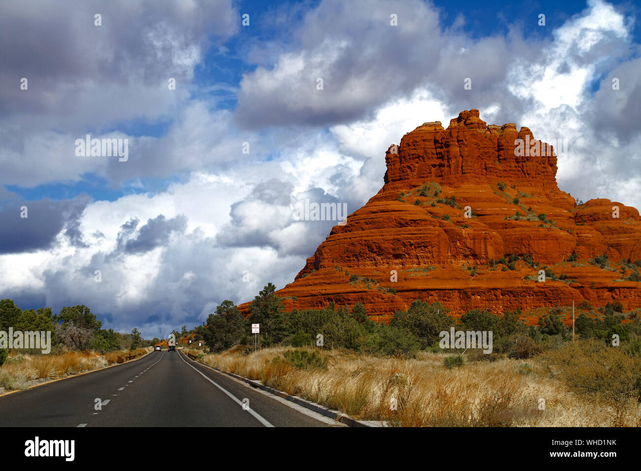 Red rocks mountain park hi-res stock photography and images - Alamy