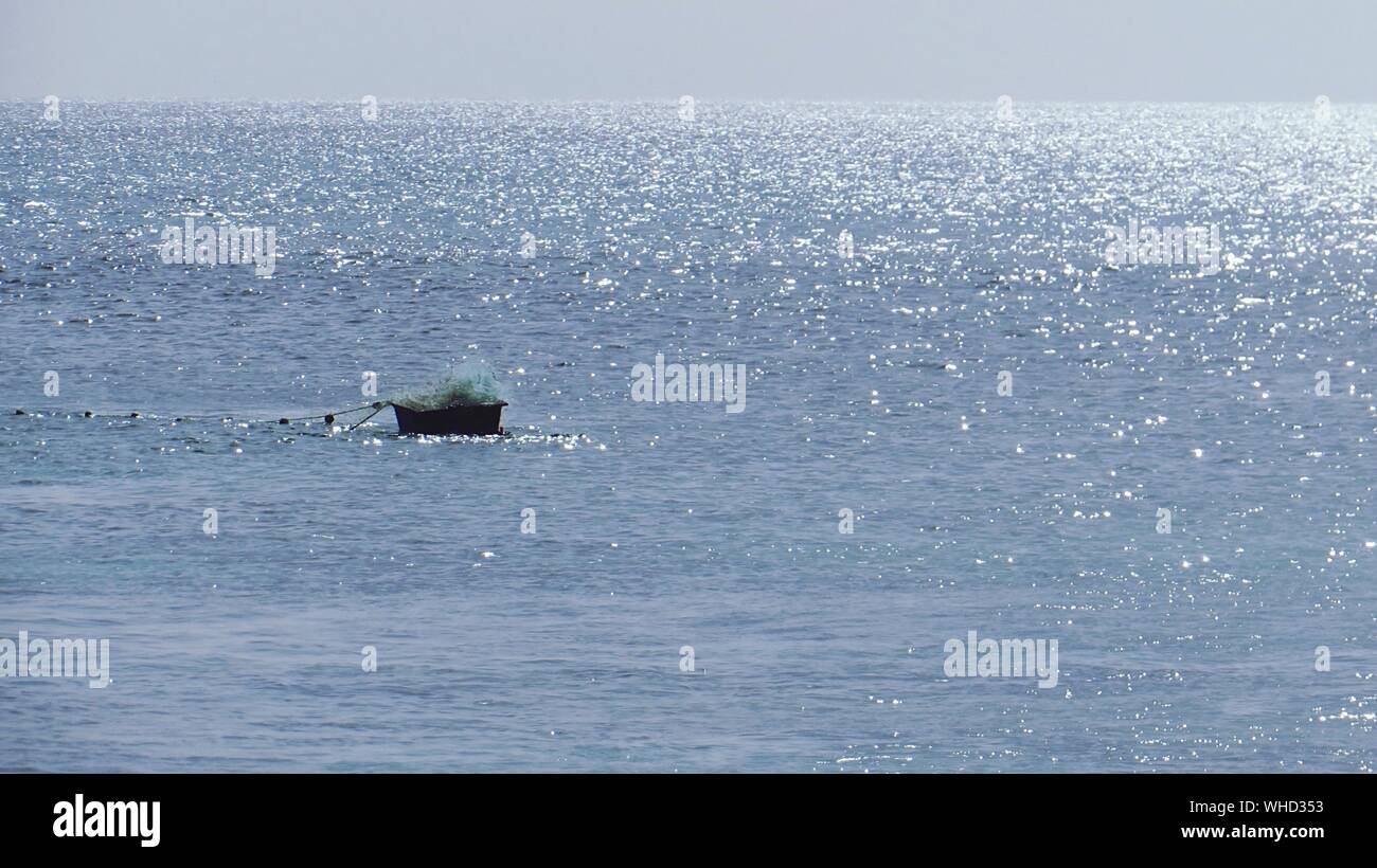 Sea bucket hi-res stock photography and images - Alamy