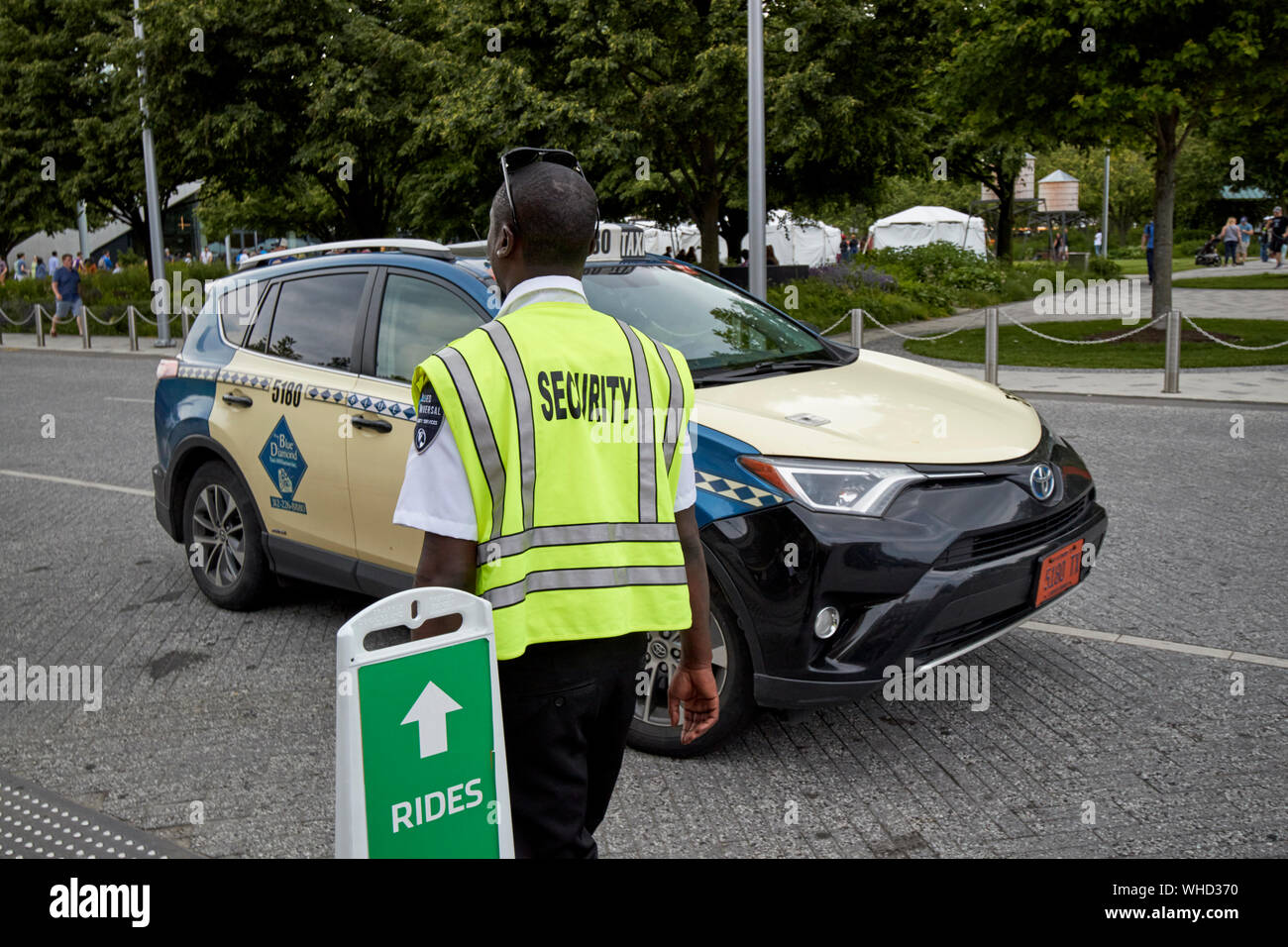 African security guard hi-res stock photography and images - Alamy