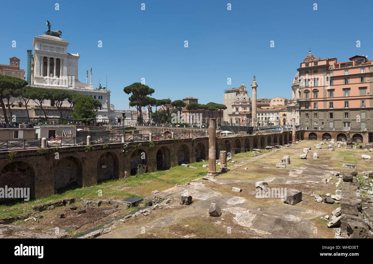 Forum trajan hi-res stock photography and images - Alamy