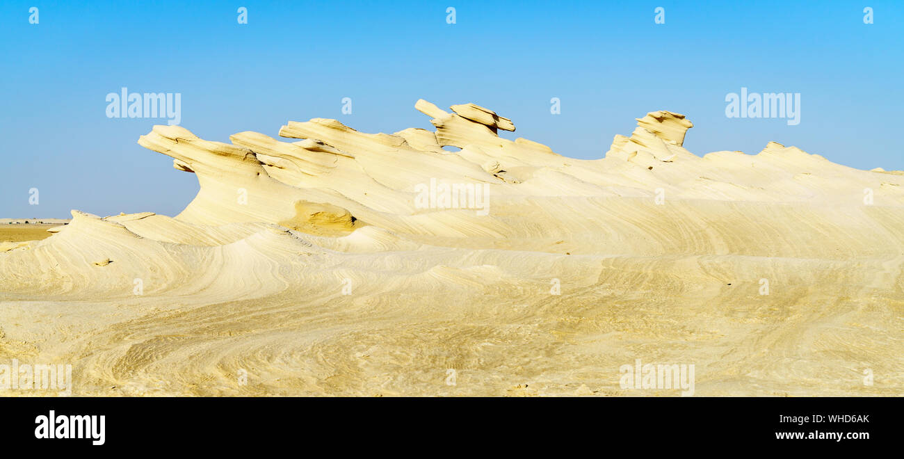Sandstone formations in Abu Dhabi desert in United Arab Emirates Stock ...