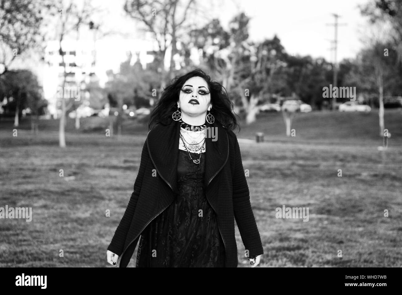 Gothic horror women Black and White Stock Photos & Images - Alamy