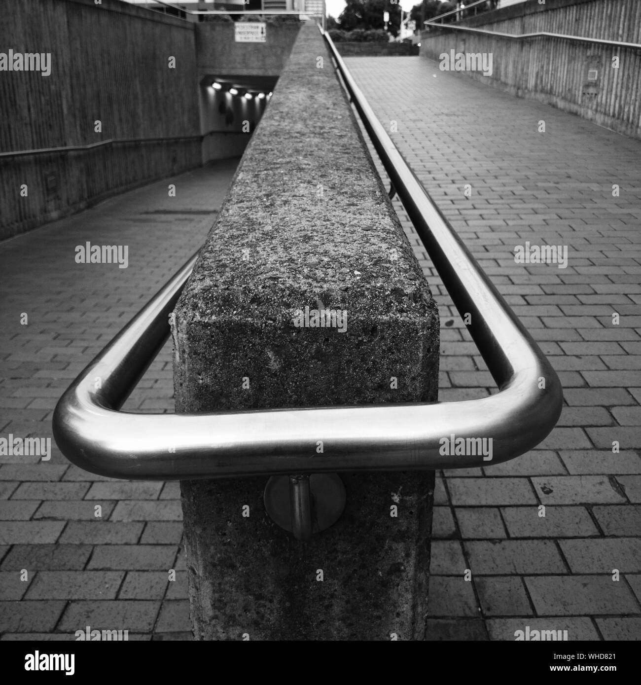 Underground tunnel walkway hi-res stock photography and images - Alamy