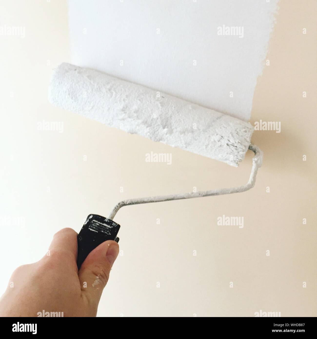 Applying paint hi-res stock photography and images - Alamy