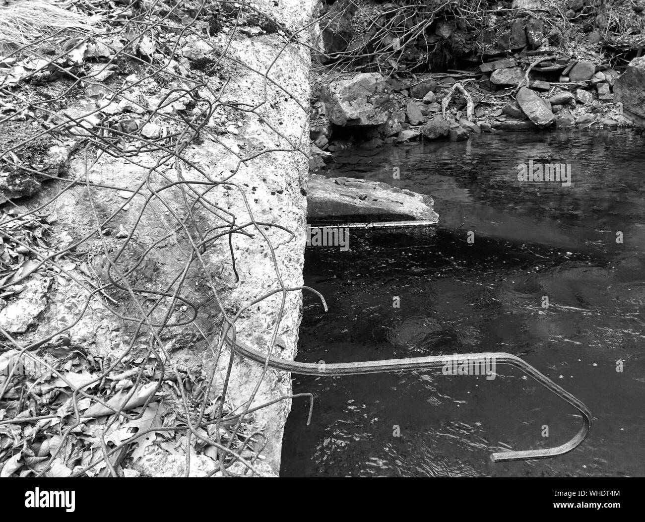 Damaged Chain Link Fence High Resolution Stock Photography and Images ...