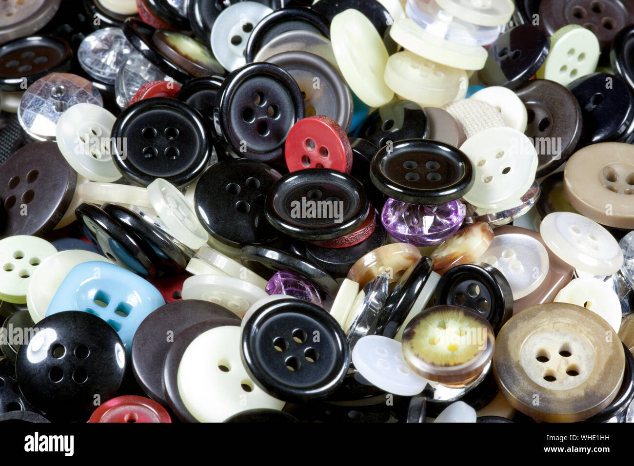 A pile of assorted buttons Stock Photo - Alamy