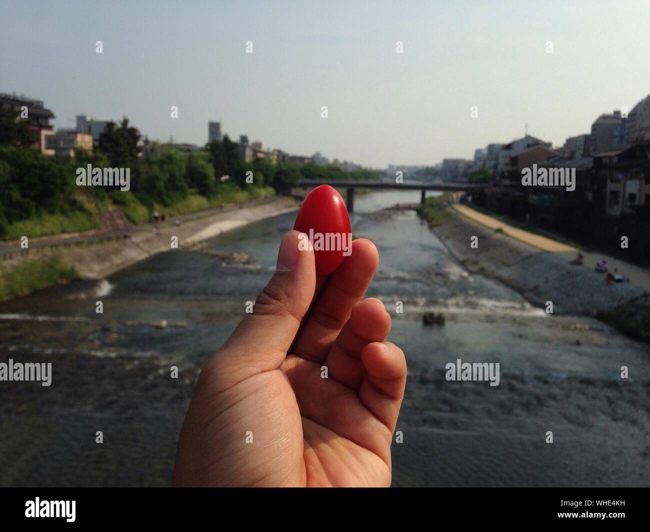 Very small object hi-res stock photography and images - Alamy