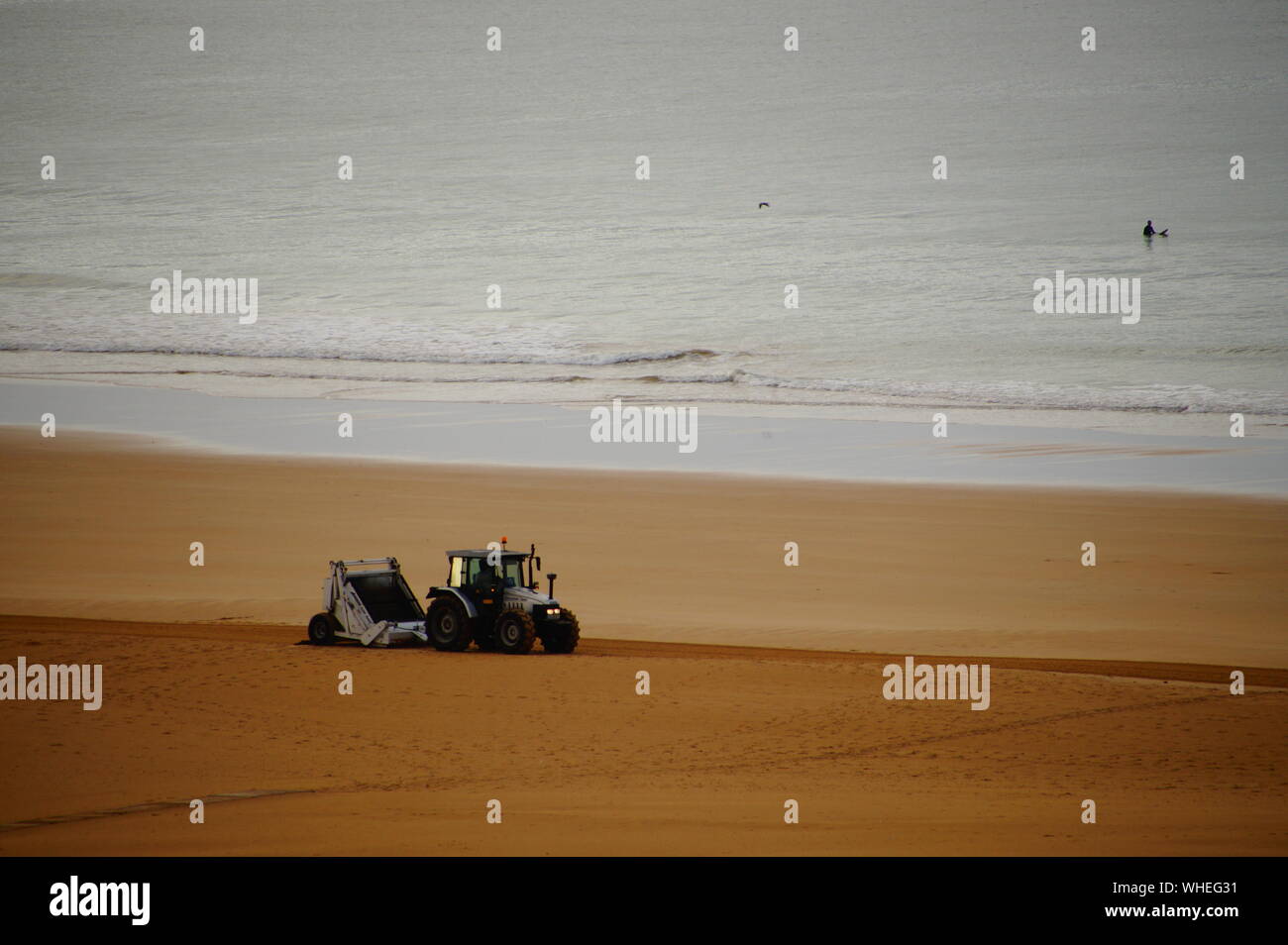 Vehicle beach hi-res stock photography and images - Alamy