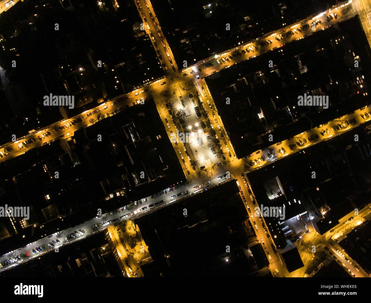 City streets aerial night hi-res stock photography and images - Alamy