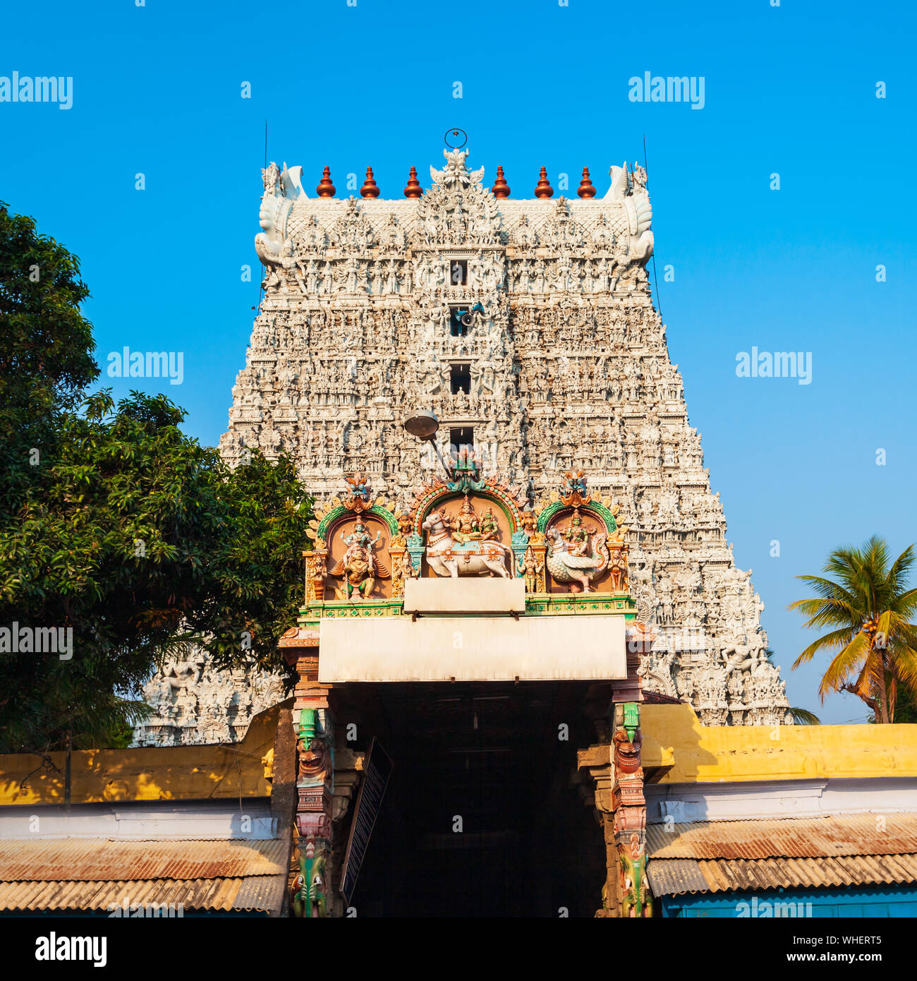 Thanumalayan or Sthanumalayan Temple is an important Hindu temple in ...