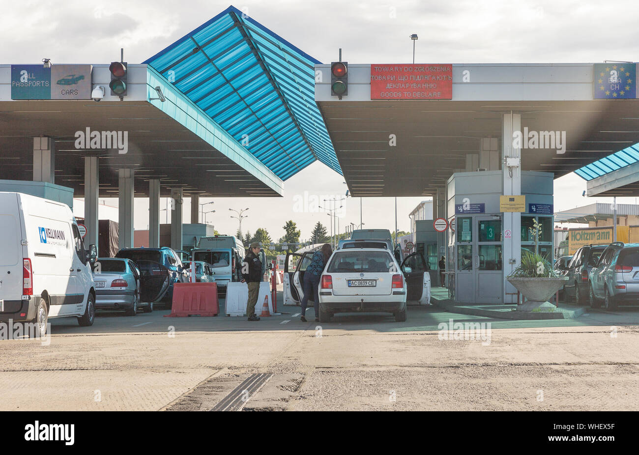 Entry control point building hi-res stock photography and images - Alamy