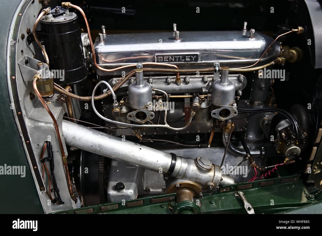 Motor compartment of a bentley car hi-res stock photography and images ...