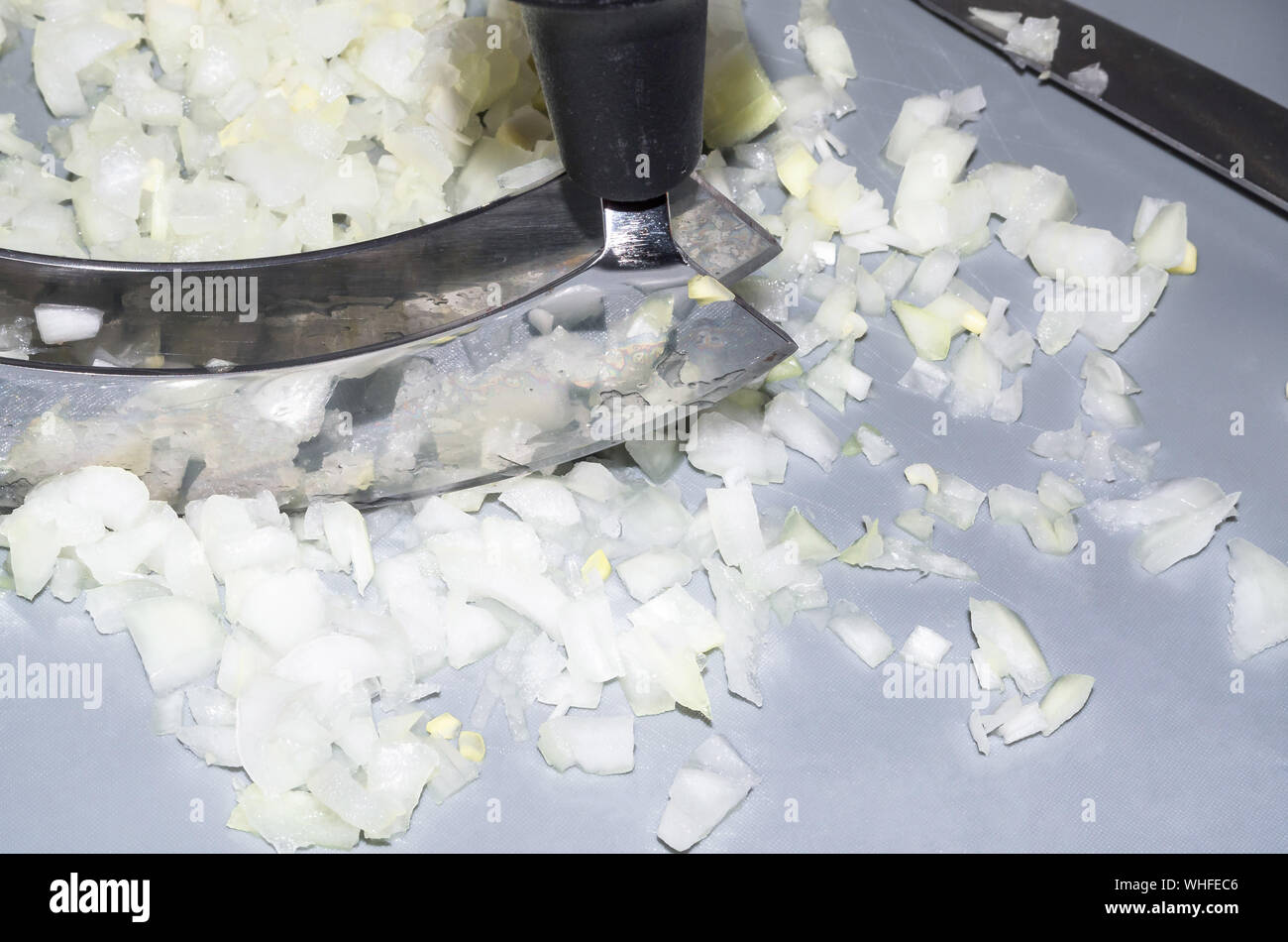 Food being chopped hi-res stock photography and images - Alamy