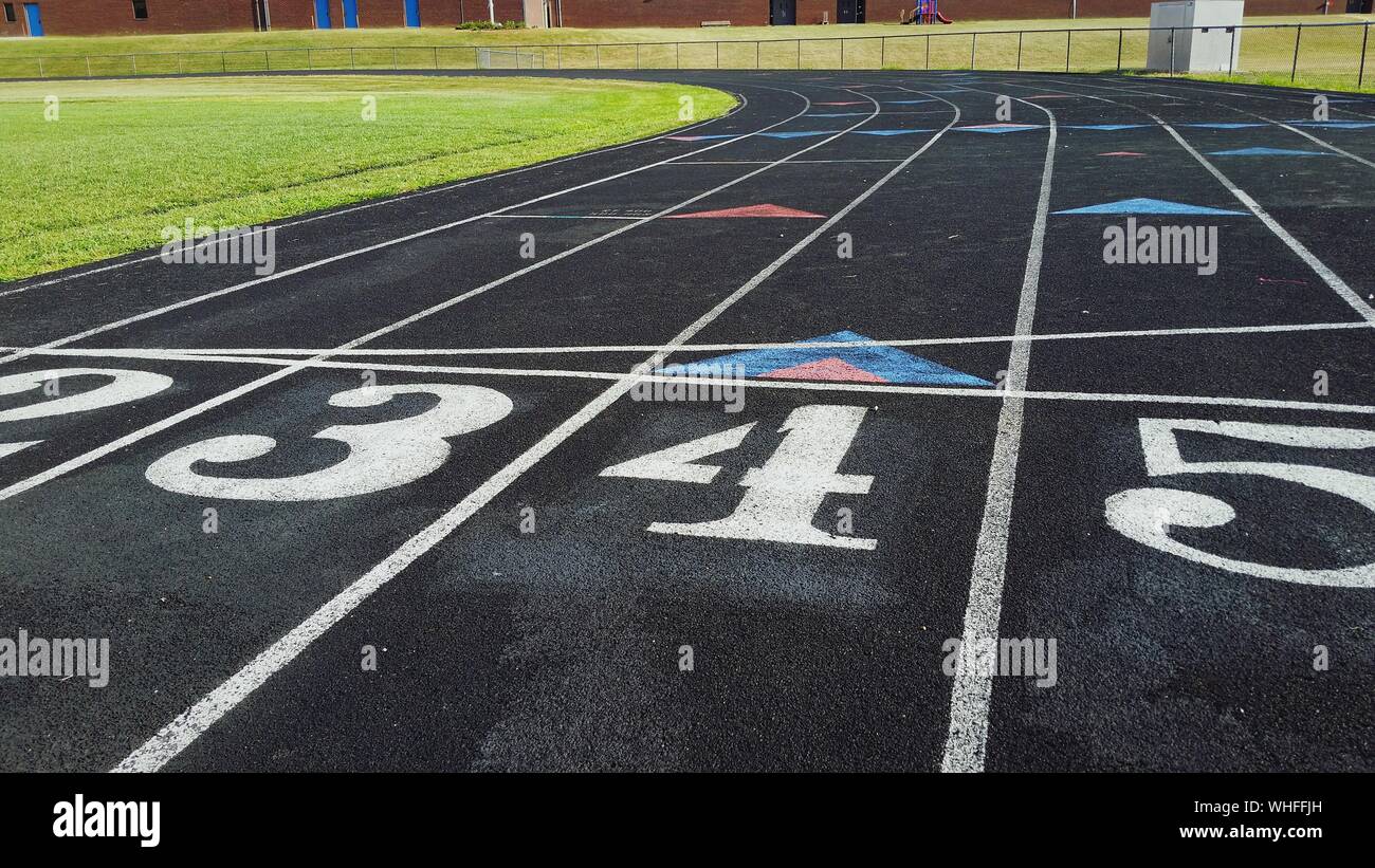 Running track numbers 2 hi-res stock photography and images - Alamy