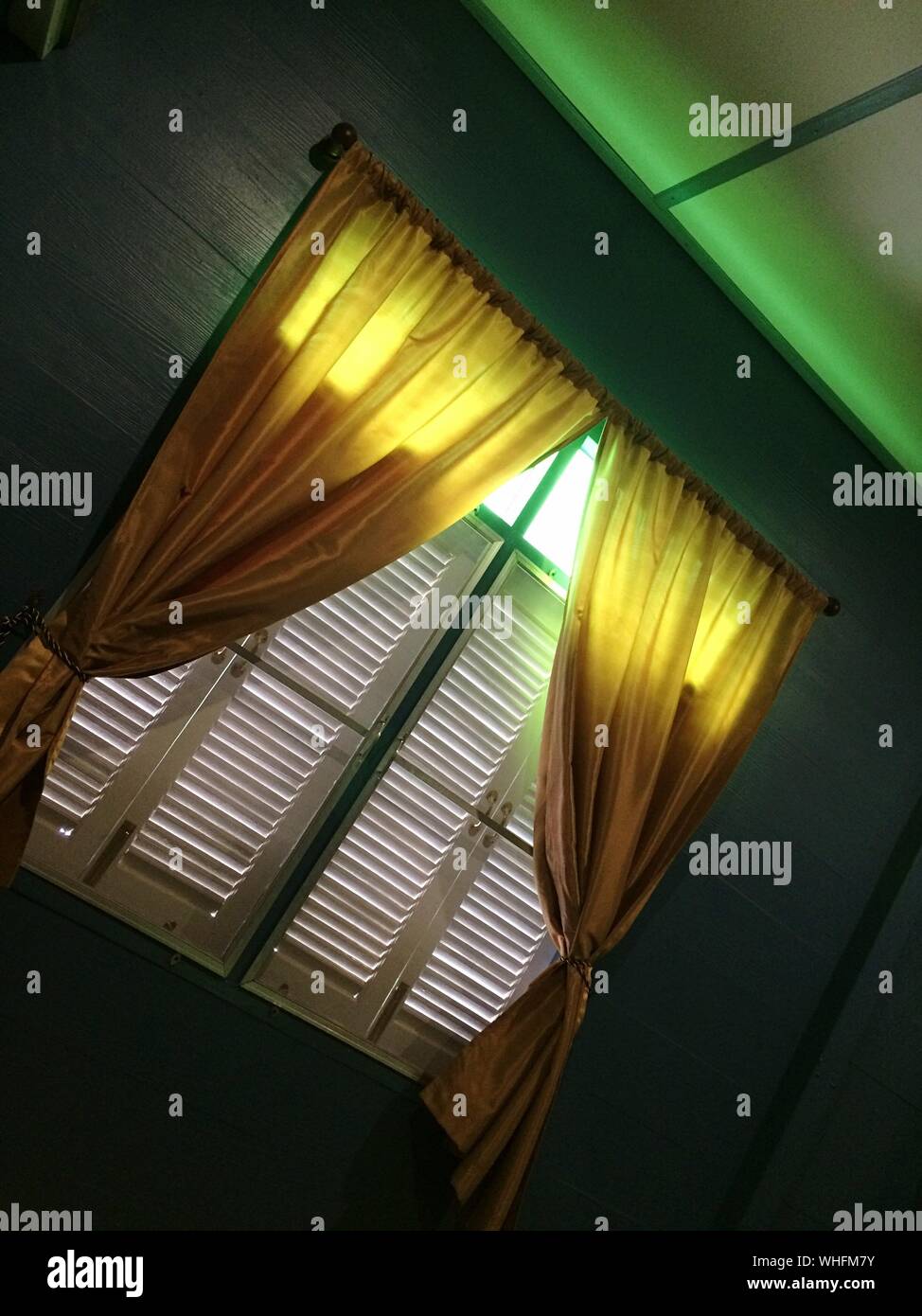 Tied curtains hi-res stock photography and images - Alamy